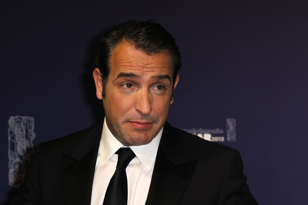 clash public entre Omar Sy et Jean Dujardin secoue le cinéma français ...